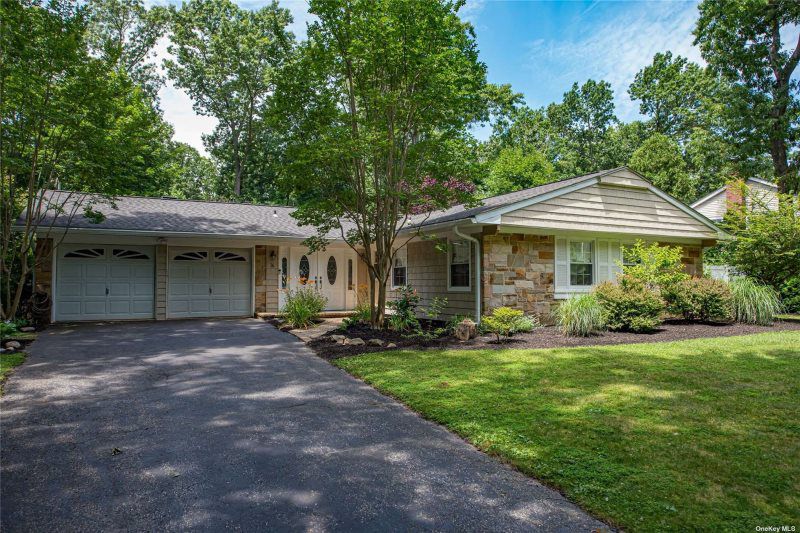 Find your Long Island dream home - Maria Raimondi