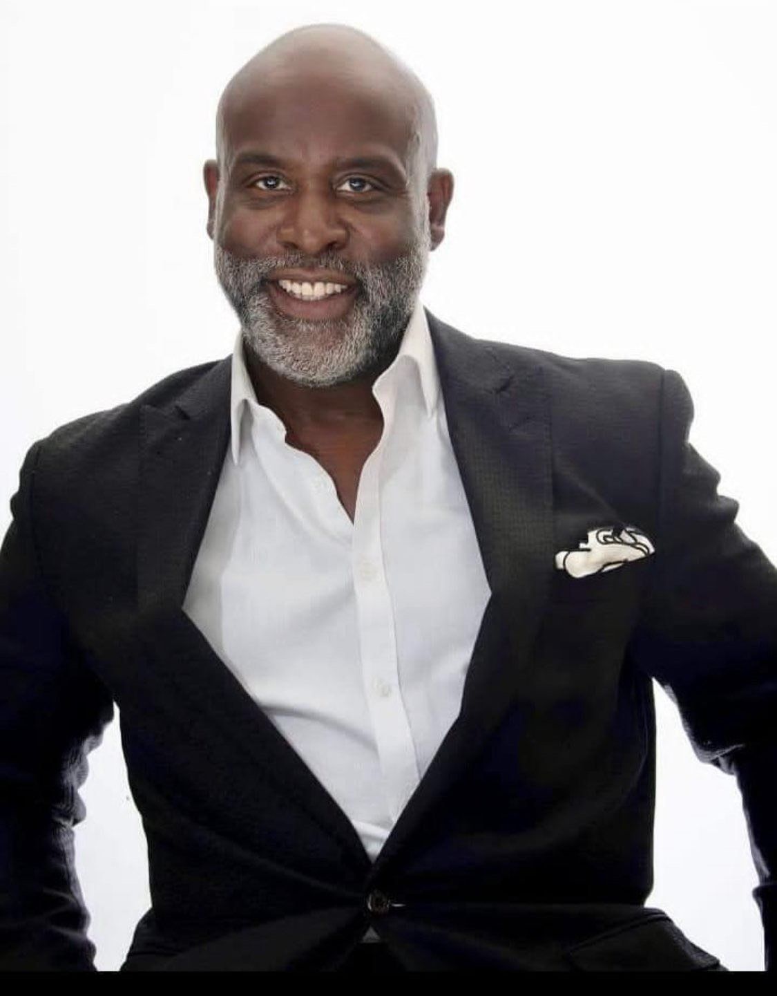 Comedy Shows at Riddles - Riddles Comedy Club | Chicago, IL