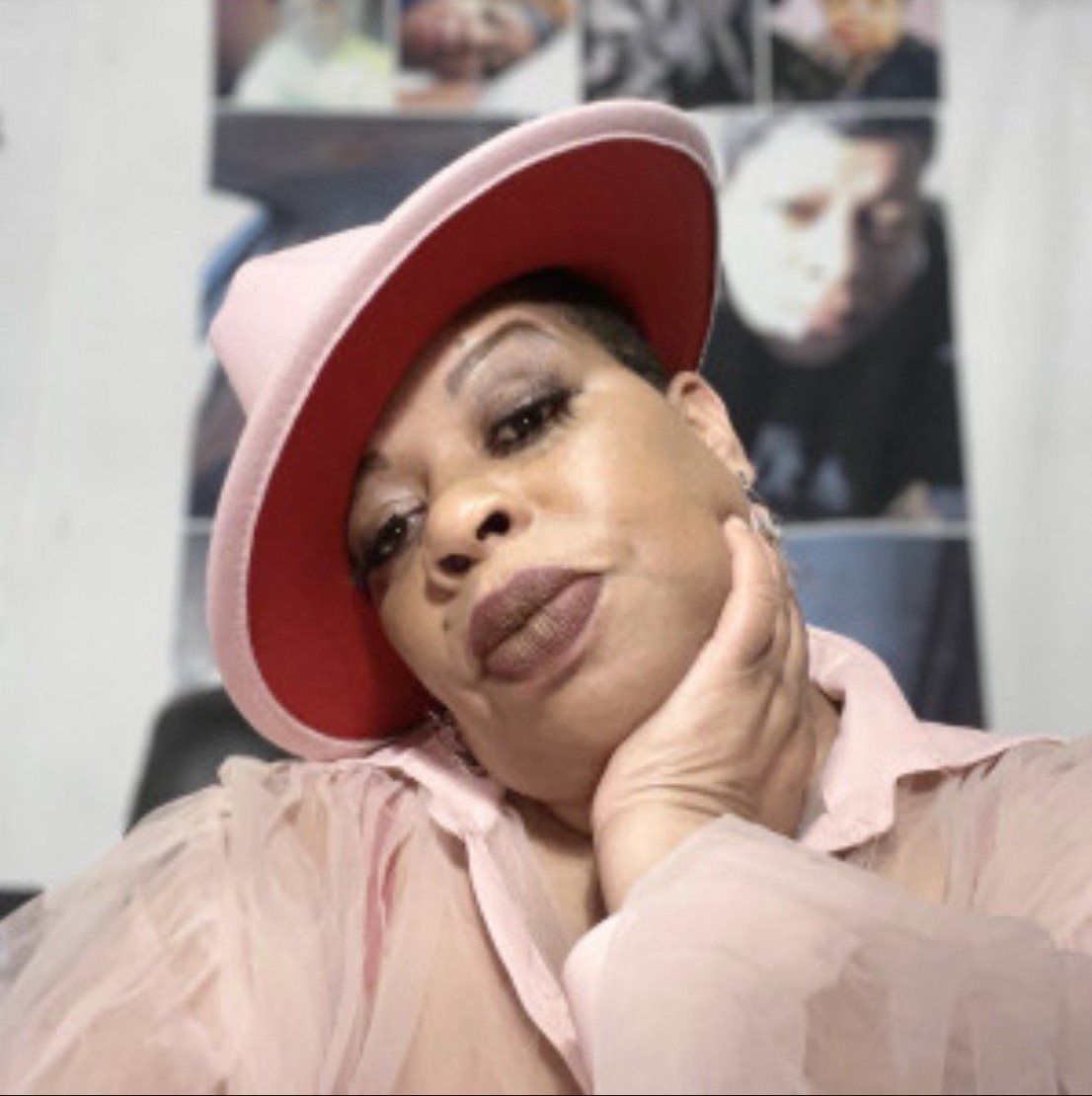 Comedy Shows at Riddles - Riddles Comedy Club | Chicago, IL