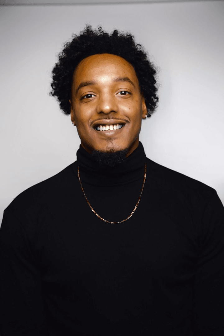 Comedy Shows at Riddles - Riddles Comedy Club | Chicago, IL