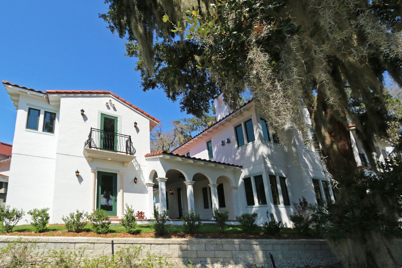 Portfolio - J & J Building